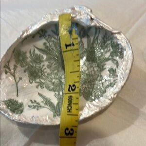 Hand Crafted | Accents | Hand Crafted Green White Floral Trinket Shell ...
